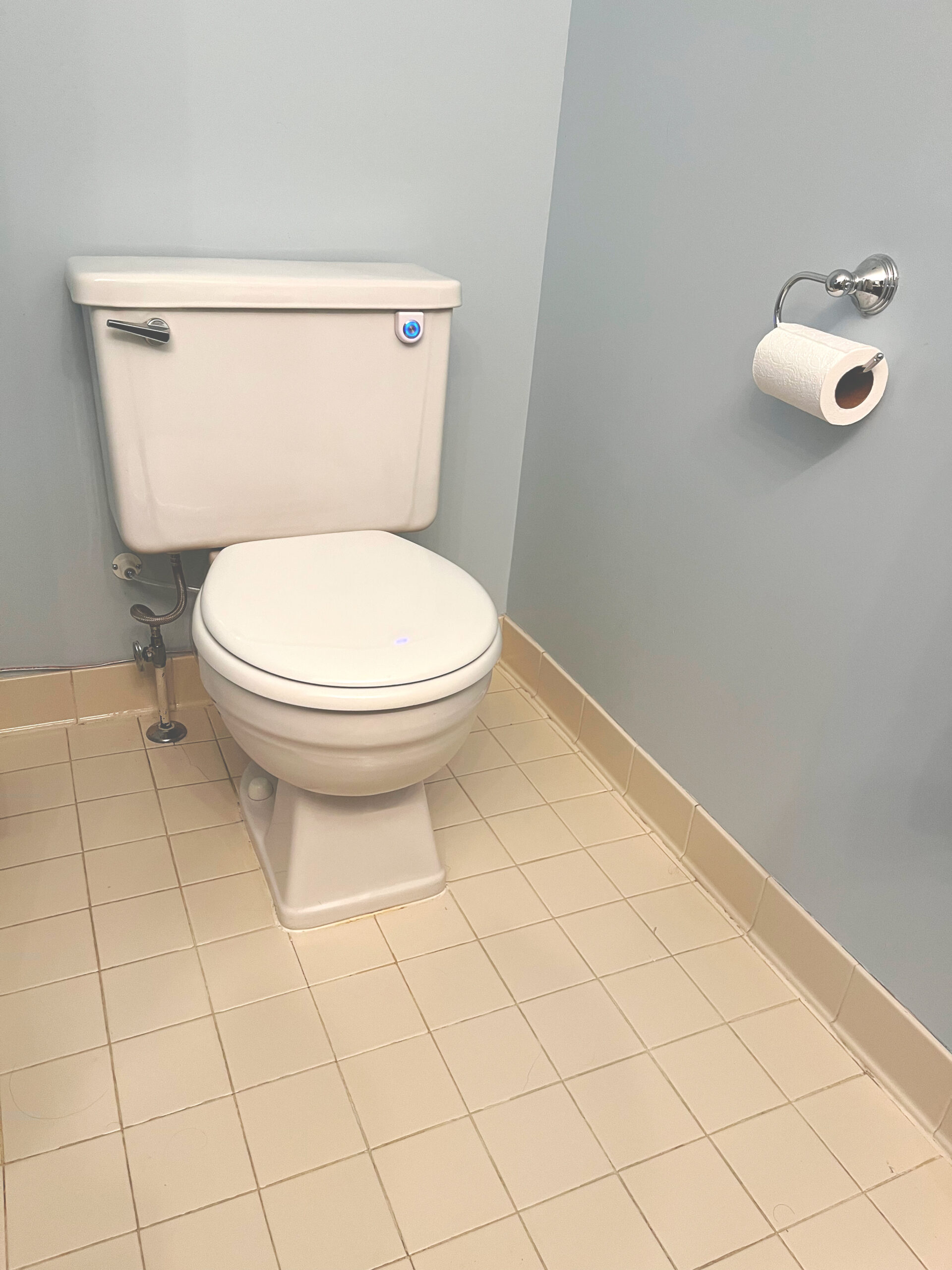 2nd Floor Bathroom (Through Wall Exhaust) | Potty Sniffer